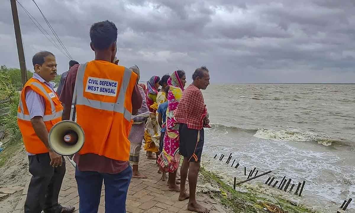 Cyclone Remal Hits Coast, Causes Havoc in Bengal and Telugu States