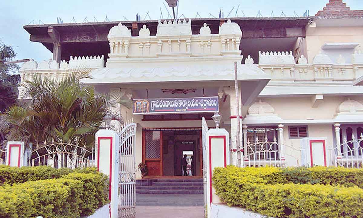 SCCL constructing buildings without permits