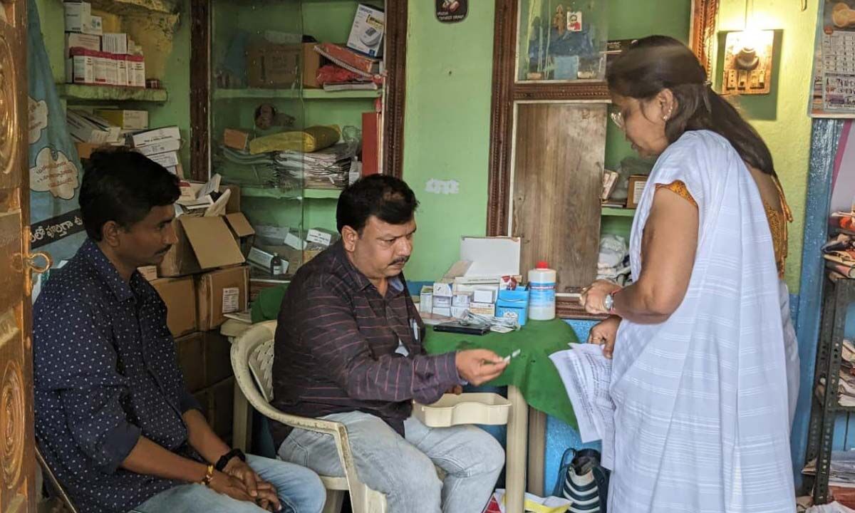 Vaccine details of each child should be entered online - District ...