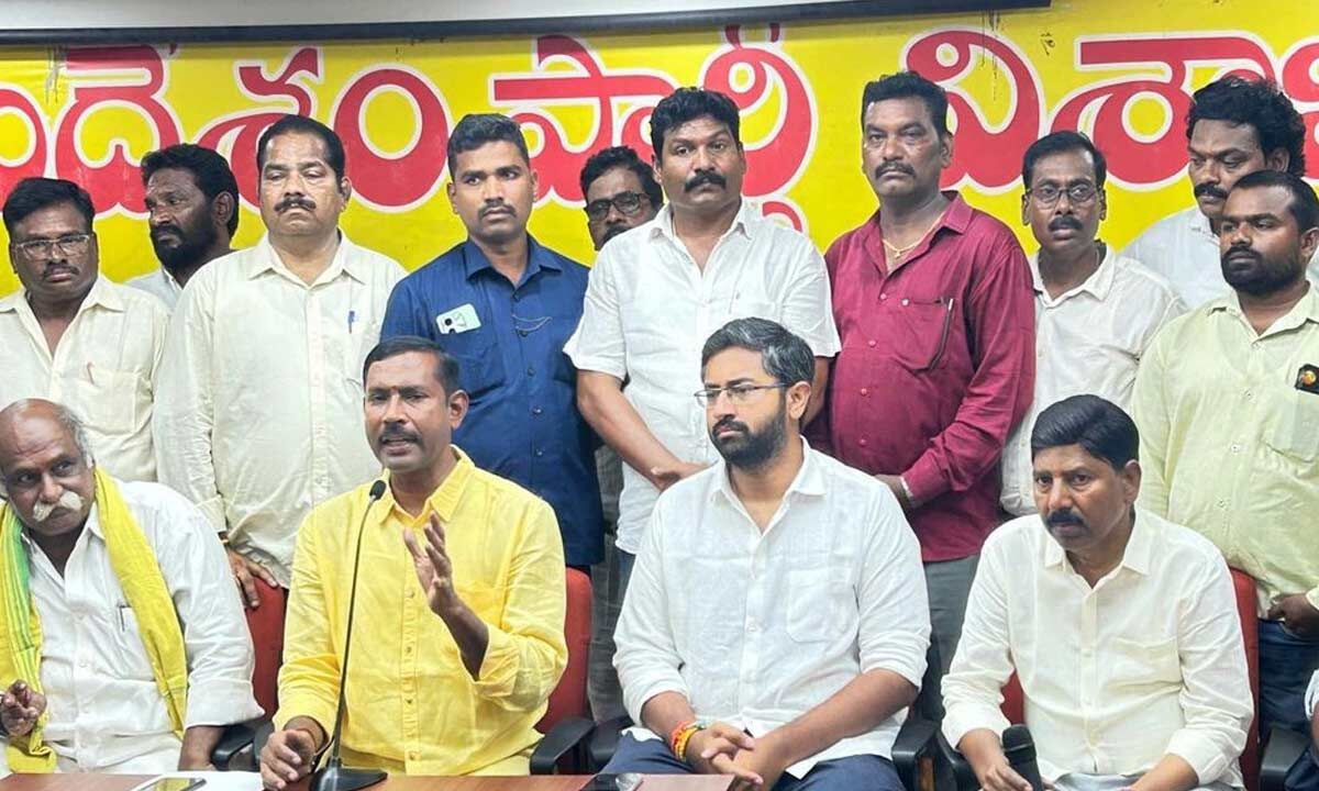From ganja capital, Vizag will be made financial capital: Palla