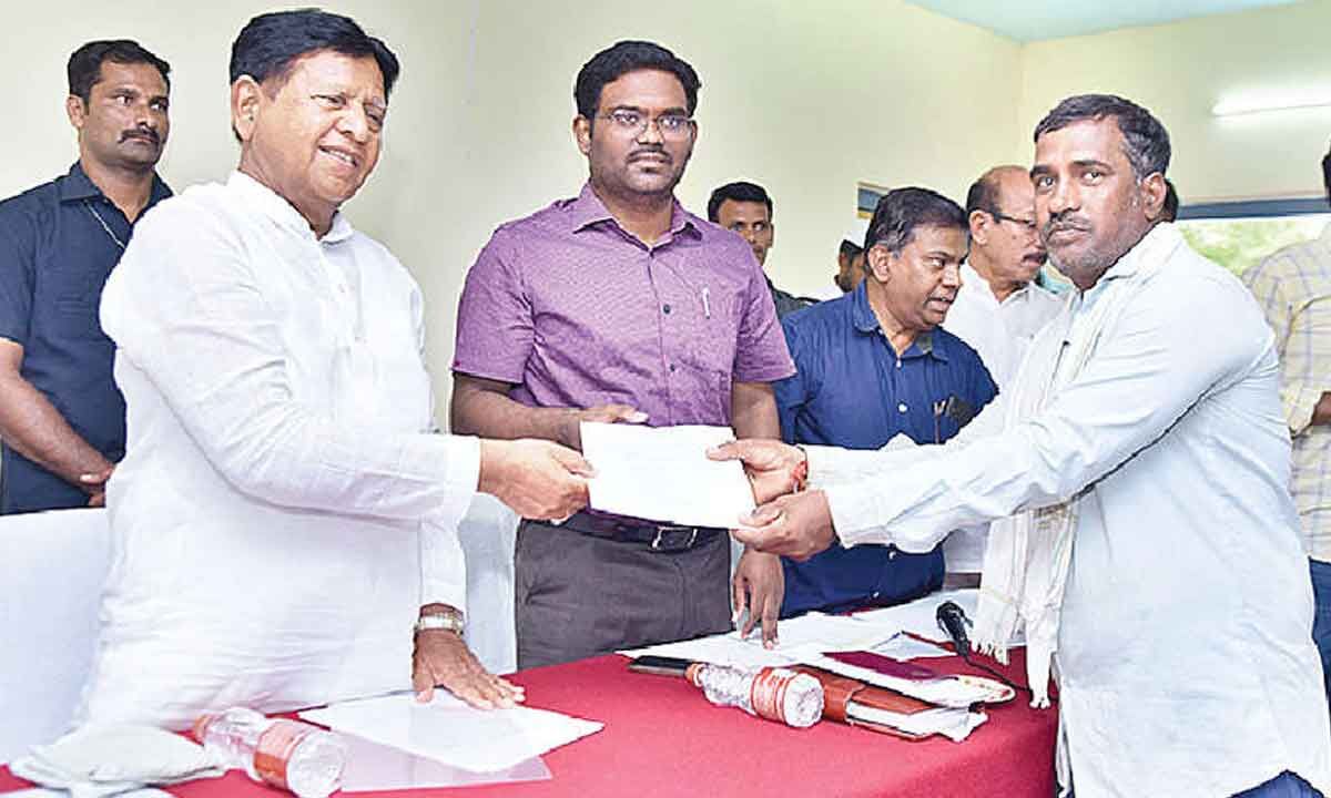 MLA, Collector meet farmers on Dharani issues