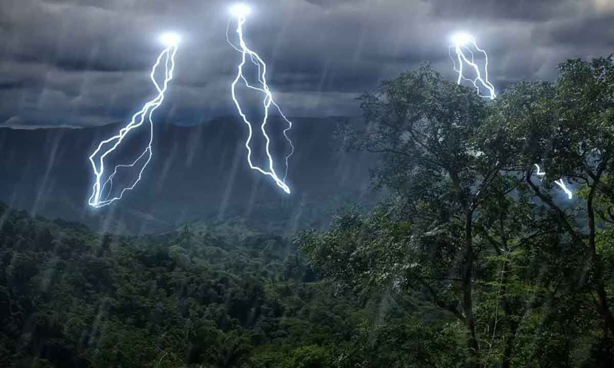 IMD forecasts thunderstorms and light rains in several districts of Odisha