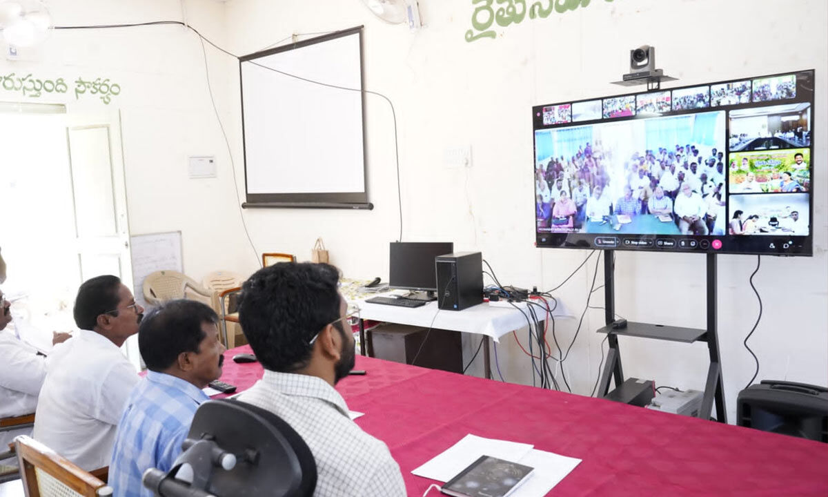 Rytu Bharosa Scheme should be provided to the farmers who are ...