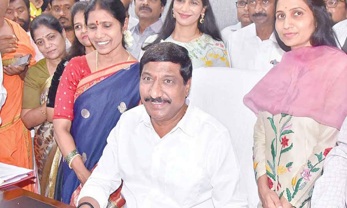 YSRCP govt totally neglected roads says Janardhana Reddy