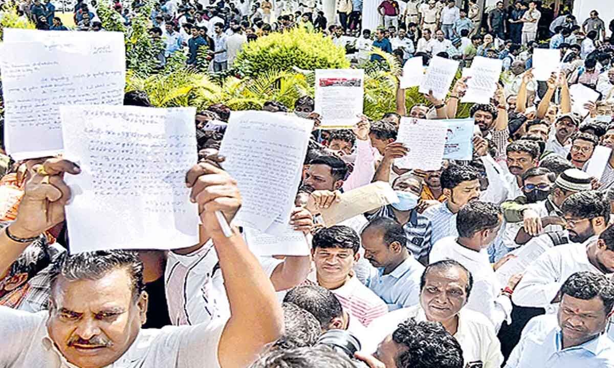 Over 600 applications received at Prajavani