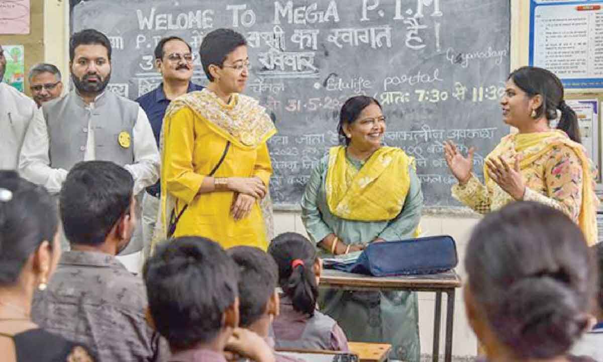 Atishi orders to cancel transfer of 5K teachers