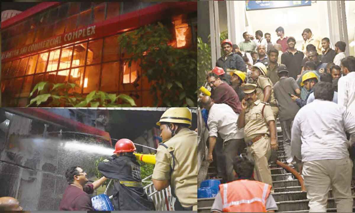 Hyderabad: Major fire breaks out in bldg at RTC X Roads