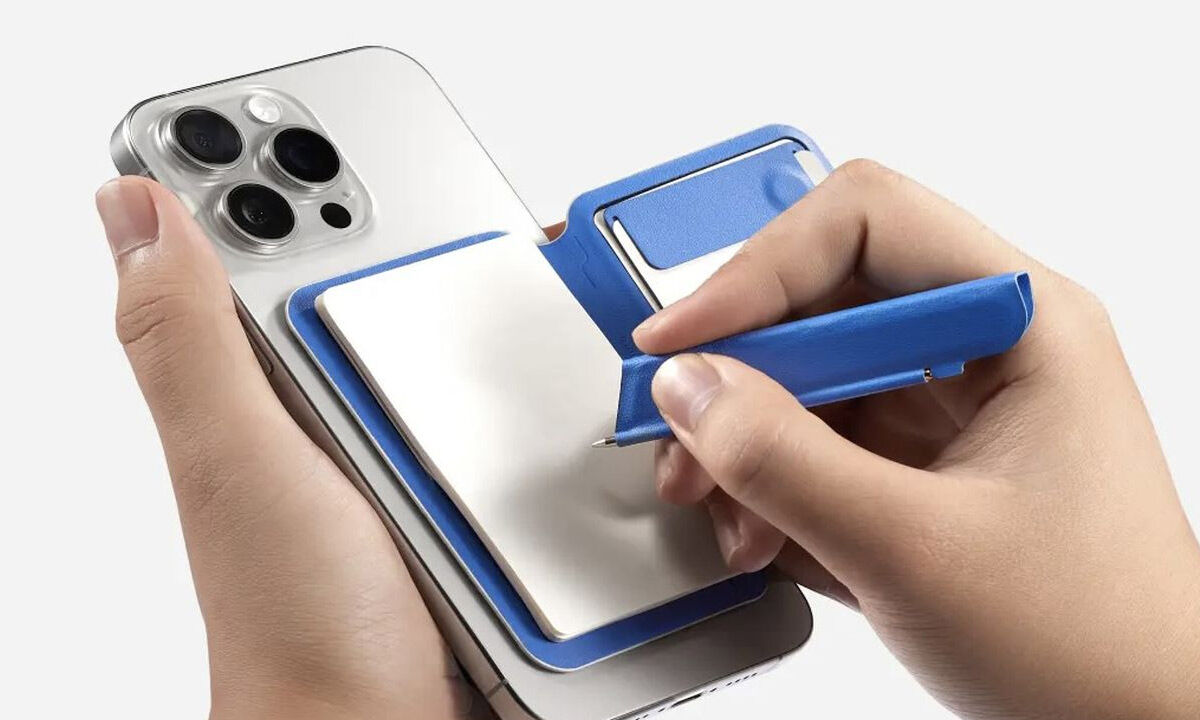 Transform Your iPhone with Moft's Snap Flow Notepad Accessory