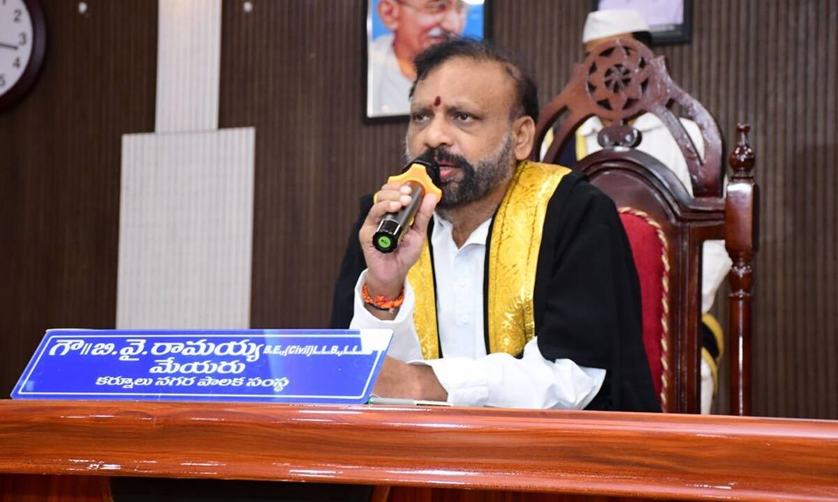 Mayor seeks MLAs’ support to develop Kurnool city