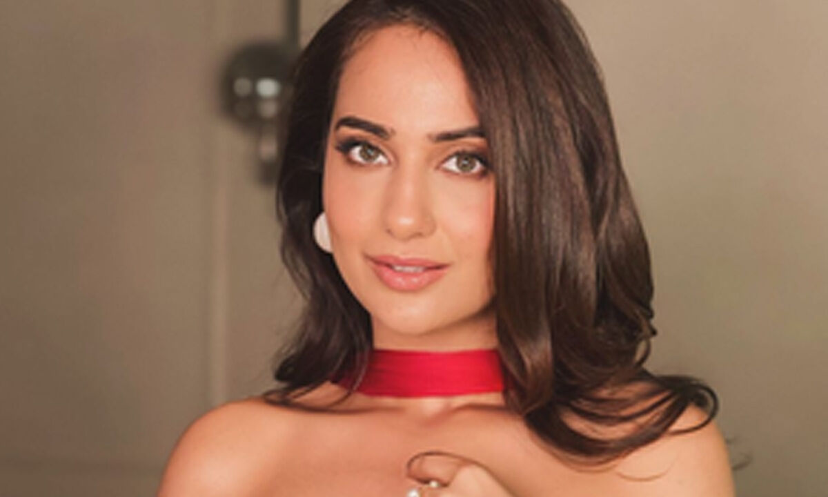 Kusha Kapila reveals 'natural camaraderie' with 'Life Hill Gayi' co-stars