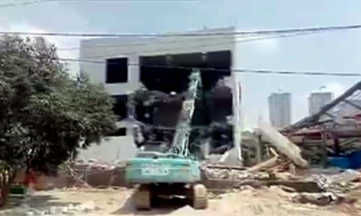 HYDRA continues demolition drive to save Hyderabad lakes