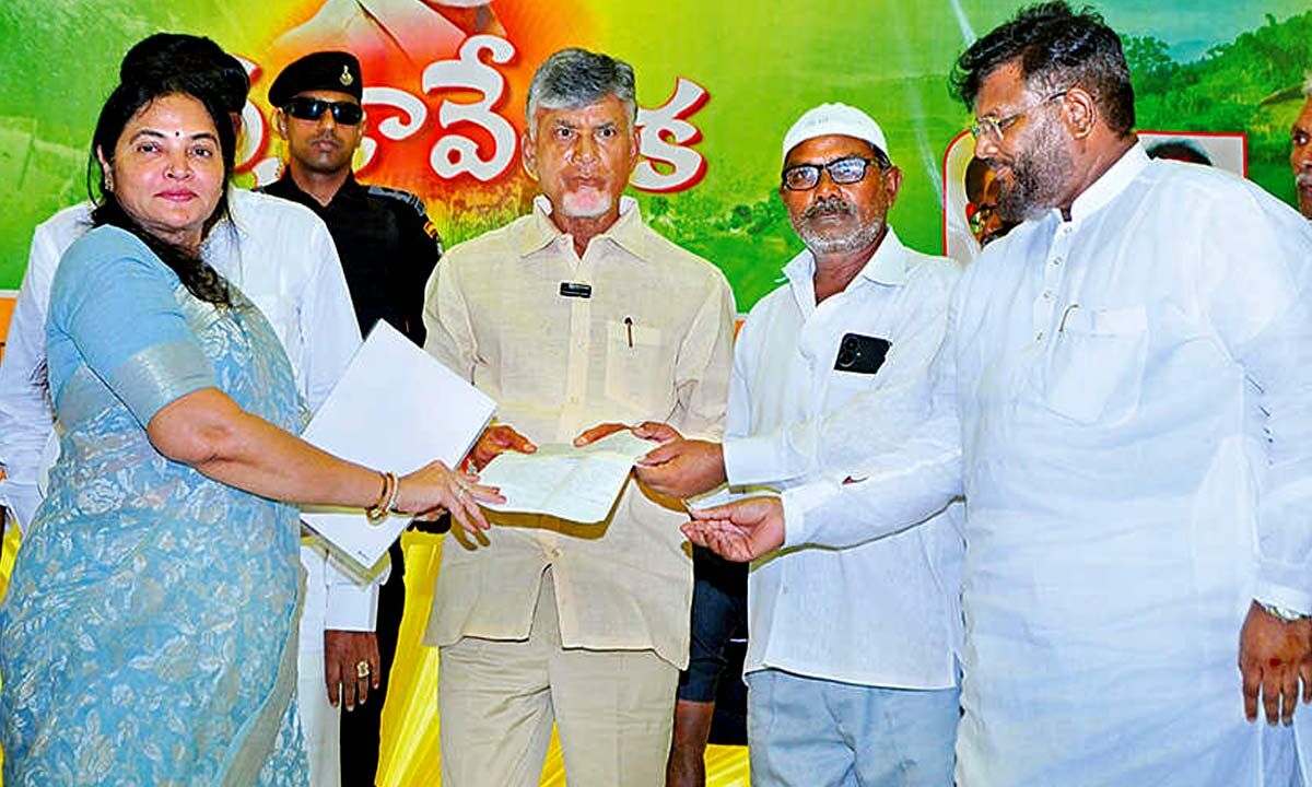 MLA seeks funds for Kovur development