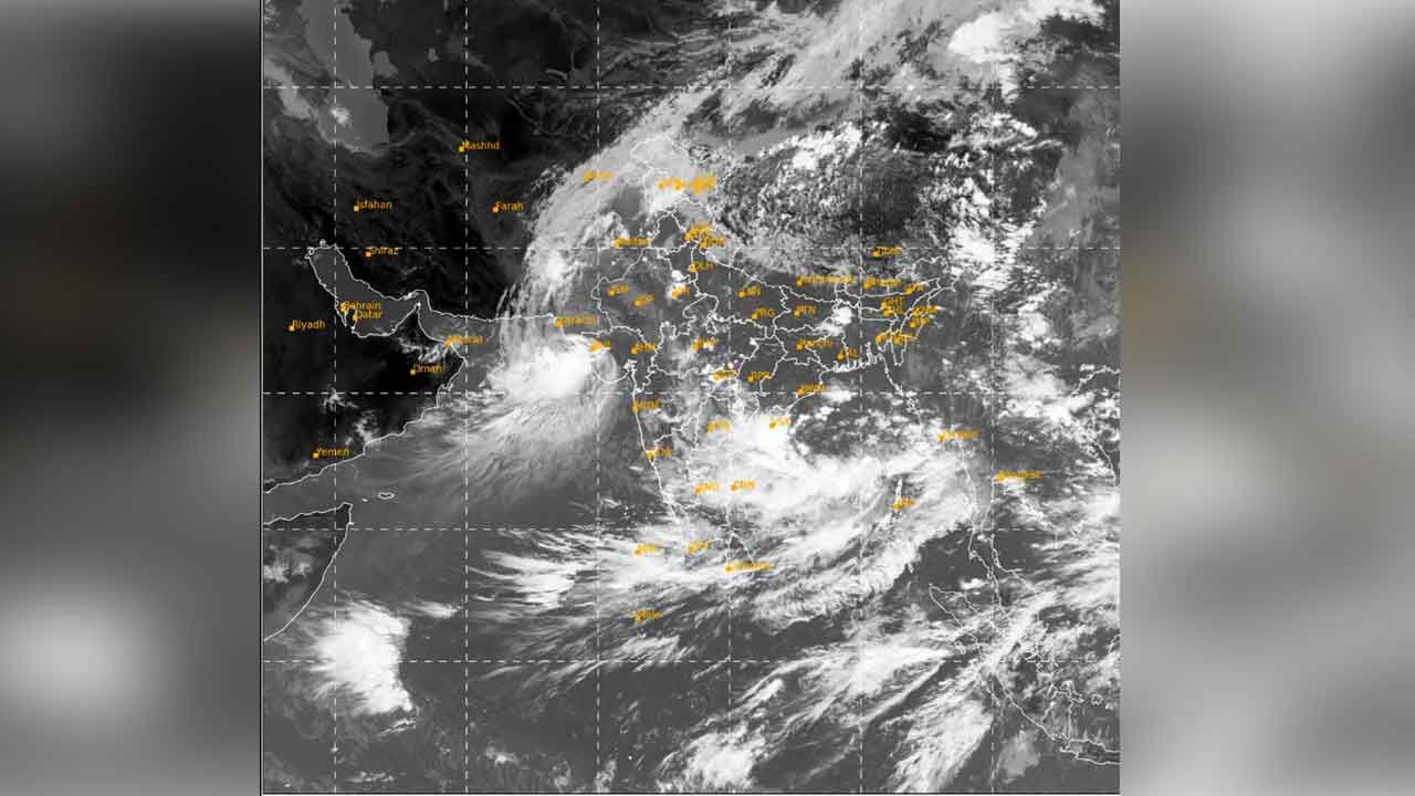 First cyclonic storm in Arabian Sea since 1976; named Cyclone Asna by Pak