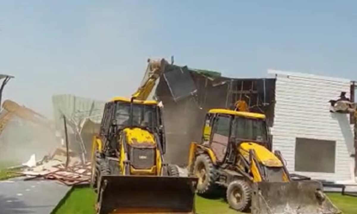 SC flags glorification and grandstanding over bulldozer action, pauses ...