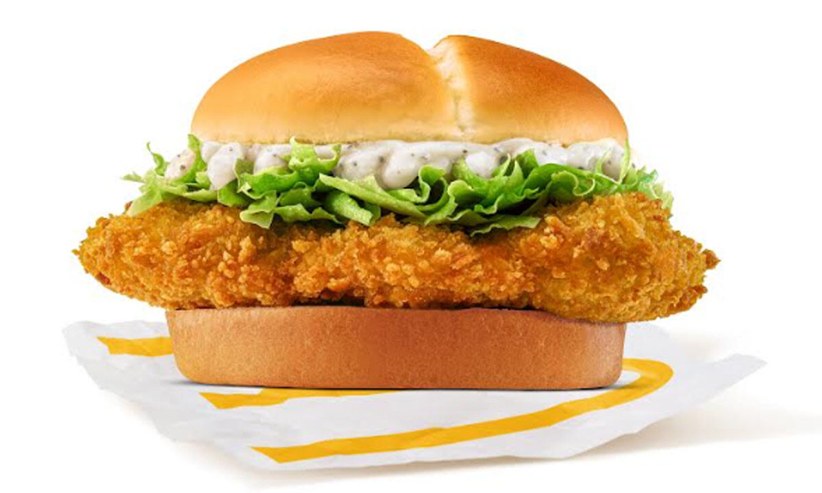 McDonald's India Debuts International Favourite McCrispy Chicken Burger ...