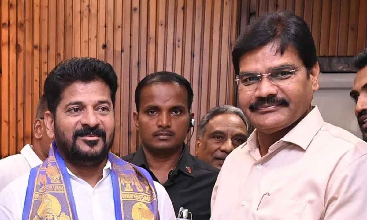 Bhashyam Educational Institutions Donates Rs 1.25 Crore to CM Relief ...