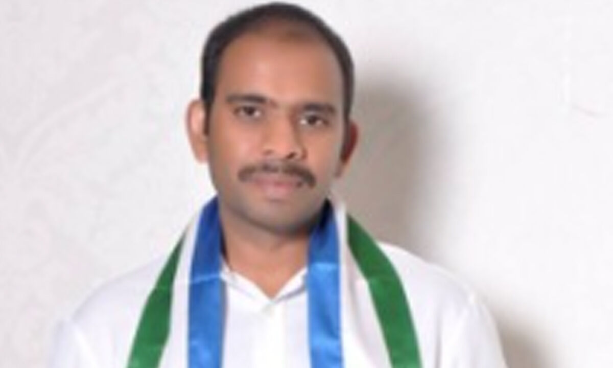 YSRCP leader Vidyasagar arrested in actress case
