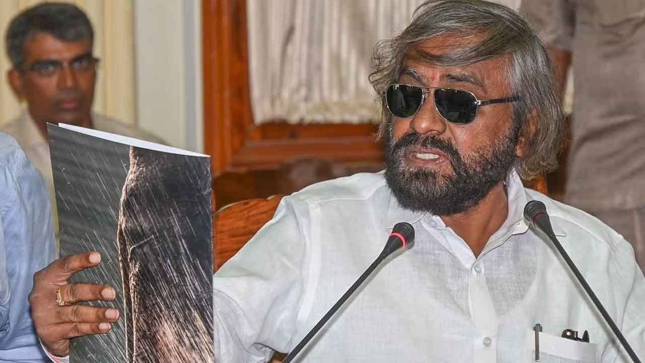 HMT Forest Land: Notice issued to senior officials