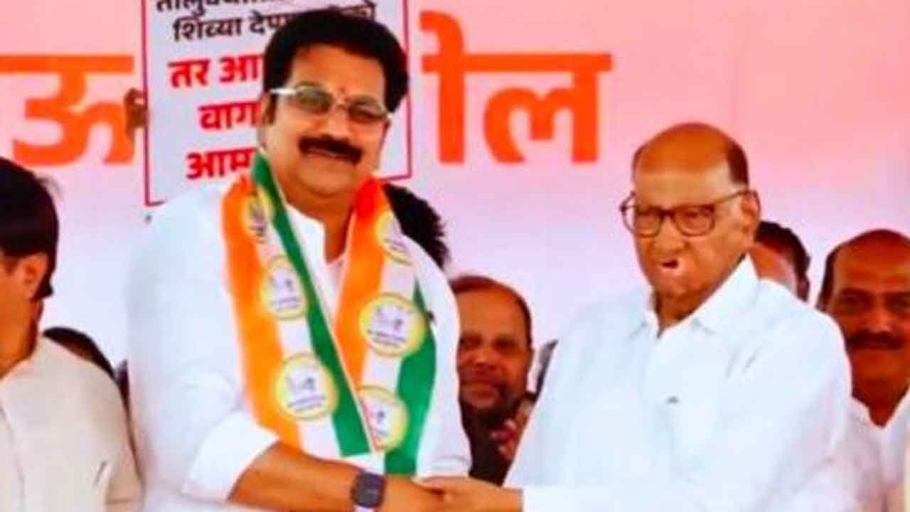 Ahead of Maha polls, ex-BJP neta joins NCP (SP)