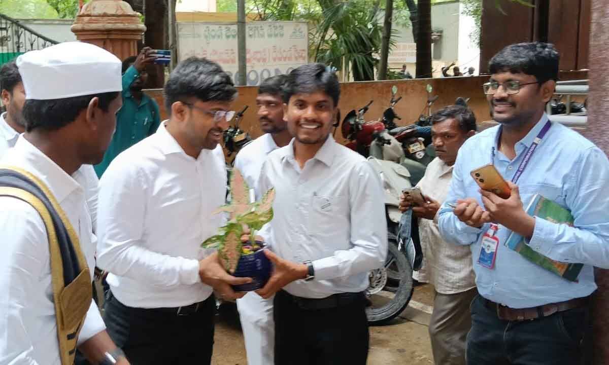 N. Manoj Reddy Takes Charge as Kadapa Municipal Commissioner, says will ...