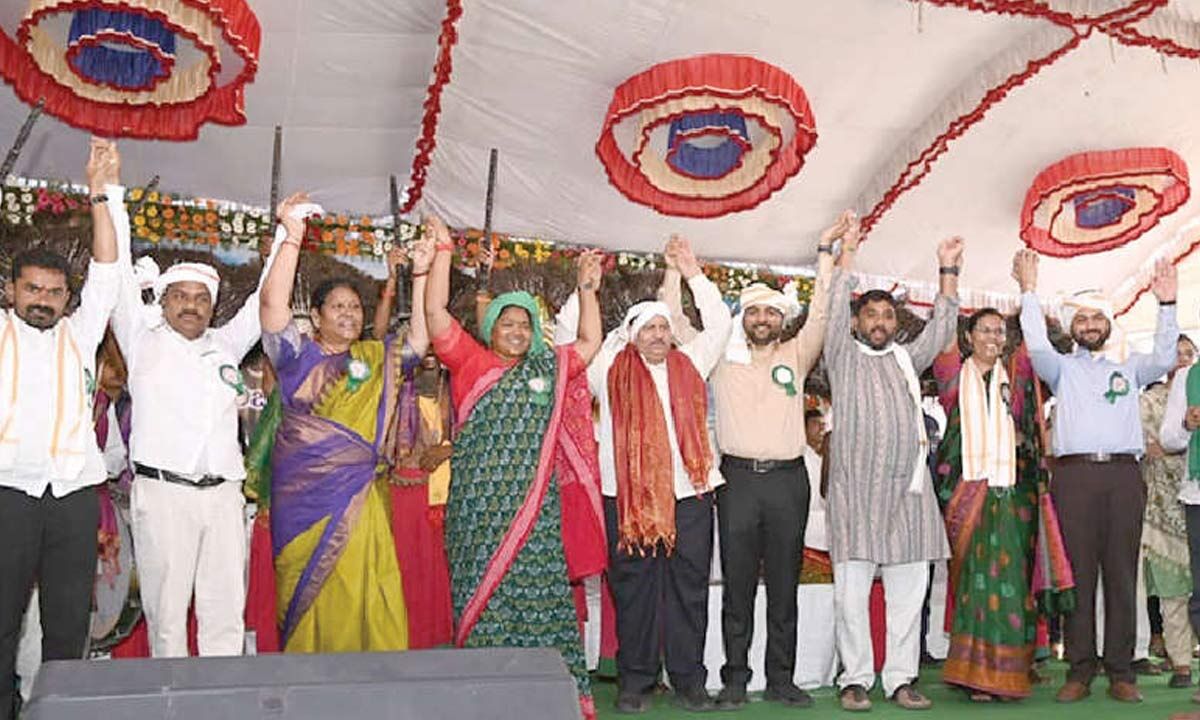 Minister Seethakka assures commitment to Tribal uplift