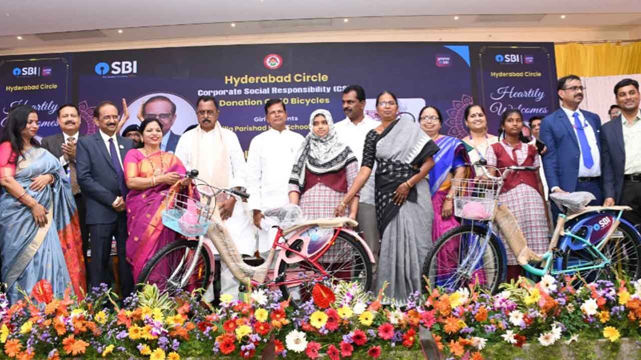 State Bank of India Chairman Challa Srinivas Shetty said that if there is hard work, we can go ...