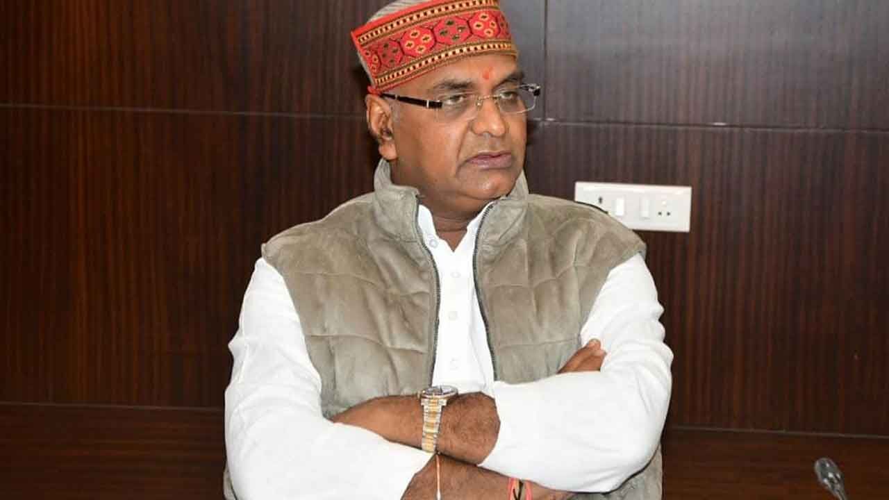 Cong promoting dynasty politics: BJP's Vishwas Sarang on inclusion of ...