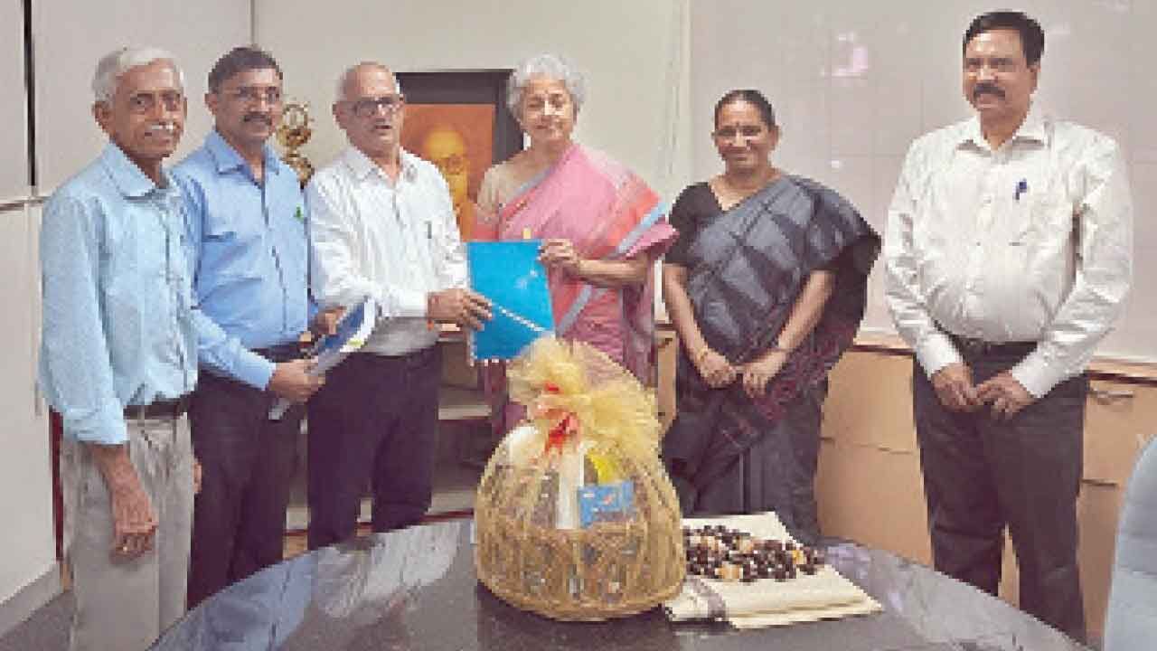 CAMPCO team meets Dr Soumya Swaminathan, asserts arecanut is not ...