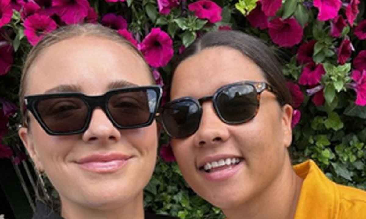 Chelsea condemn homophobic abuse aimed at Sam Kerr after pregnancy ...