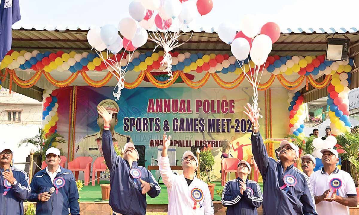 Sports meet for police personnel commences