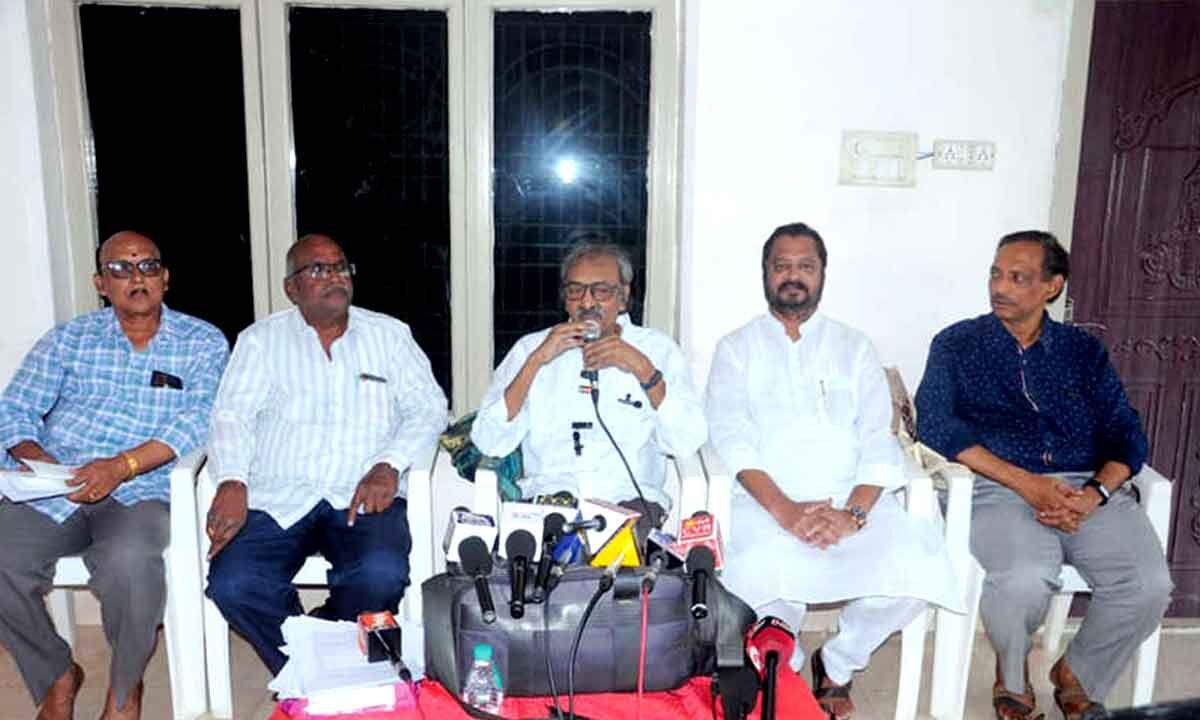 Dr Karri Rama Reddy sets record by securing 50 degrees