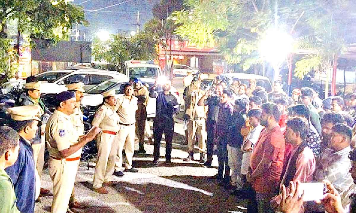 Operation Chabutra conducted in Nalgonda town at midnight: DSP Sivarama