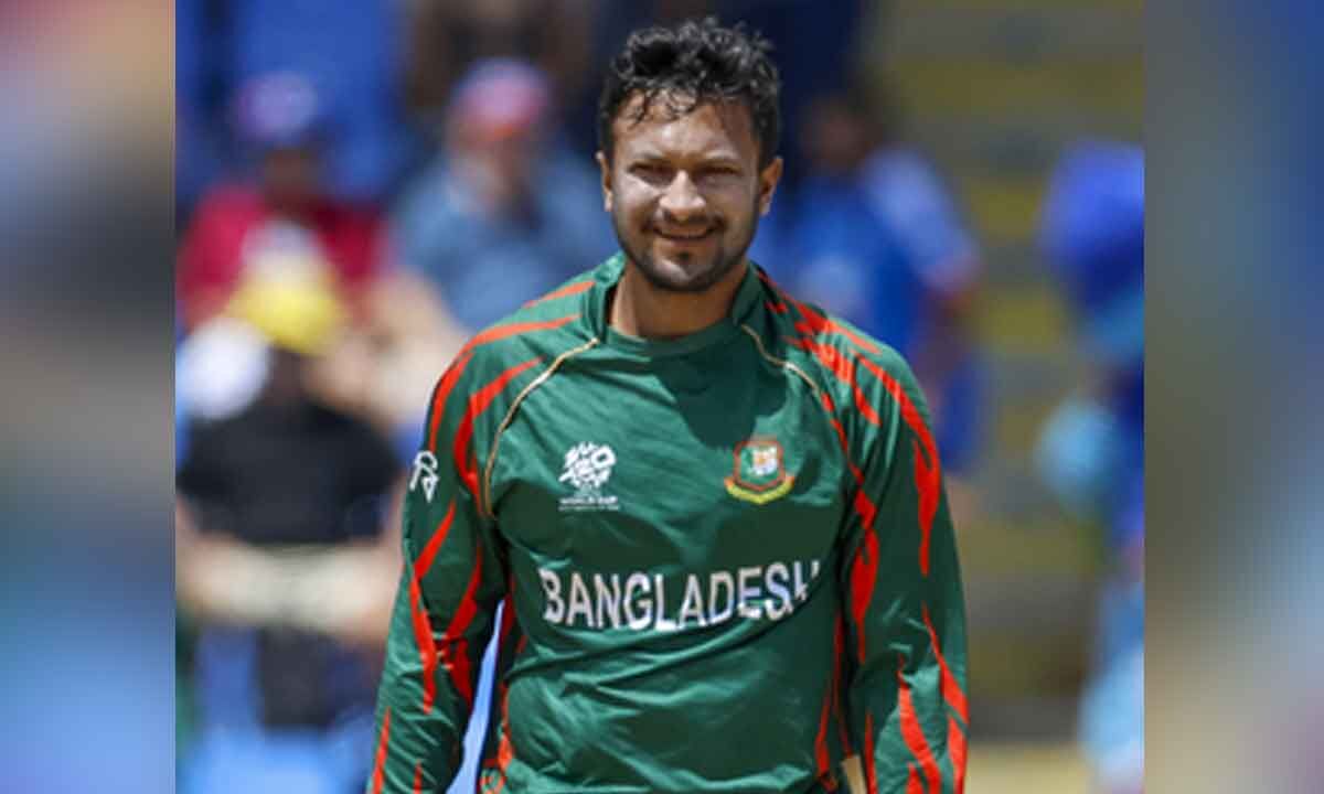 BCB chief Faruque Ahmed believes Shakib can still play for Bangladesh