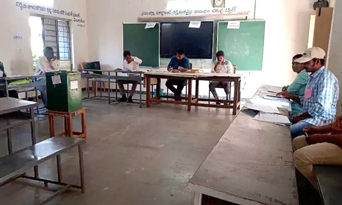 Kakinada Collector calls voters to cast their votes in teacher quota ...