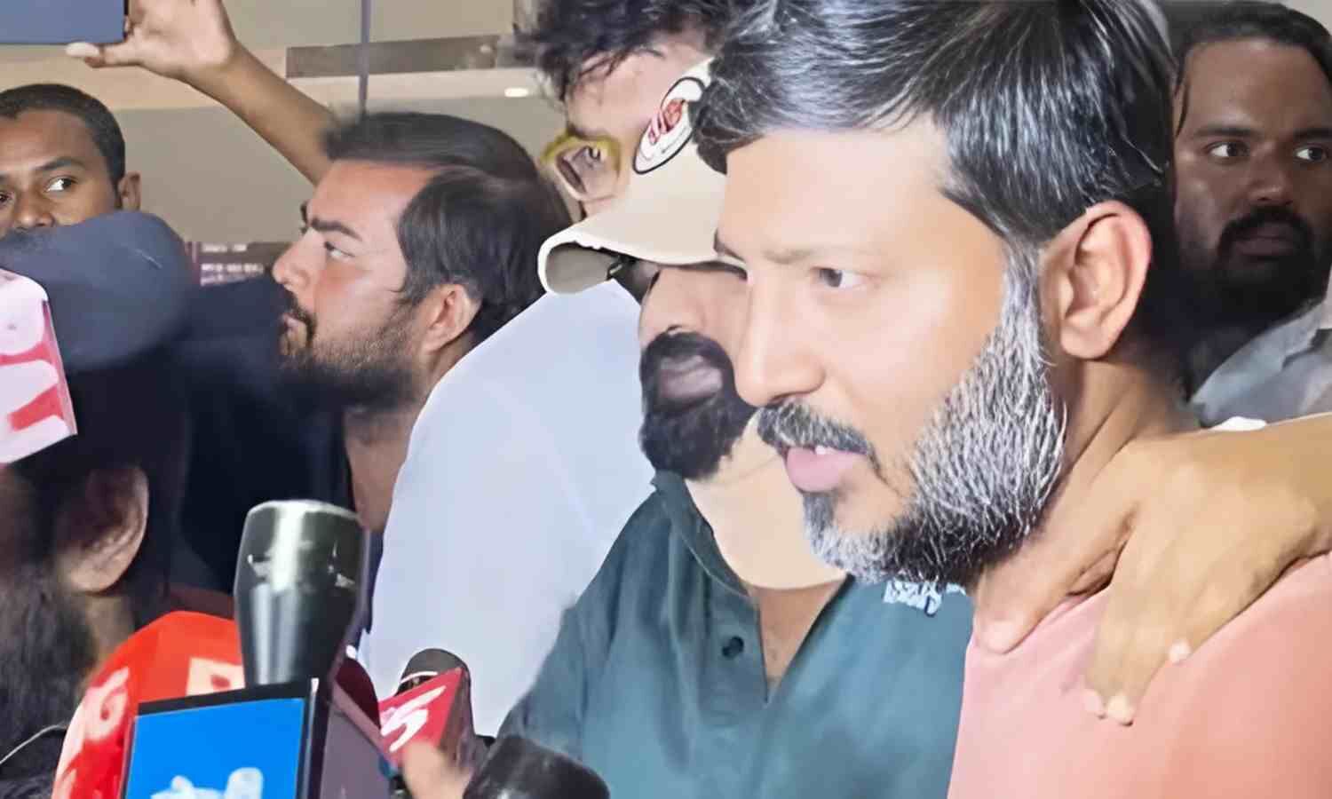 Big Twist: Mohan Babu, Vishnu’s Men Guarding Manchu Manoj's House