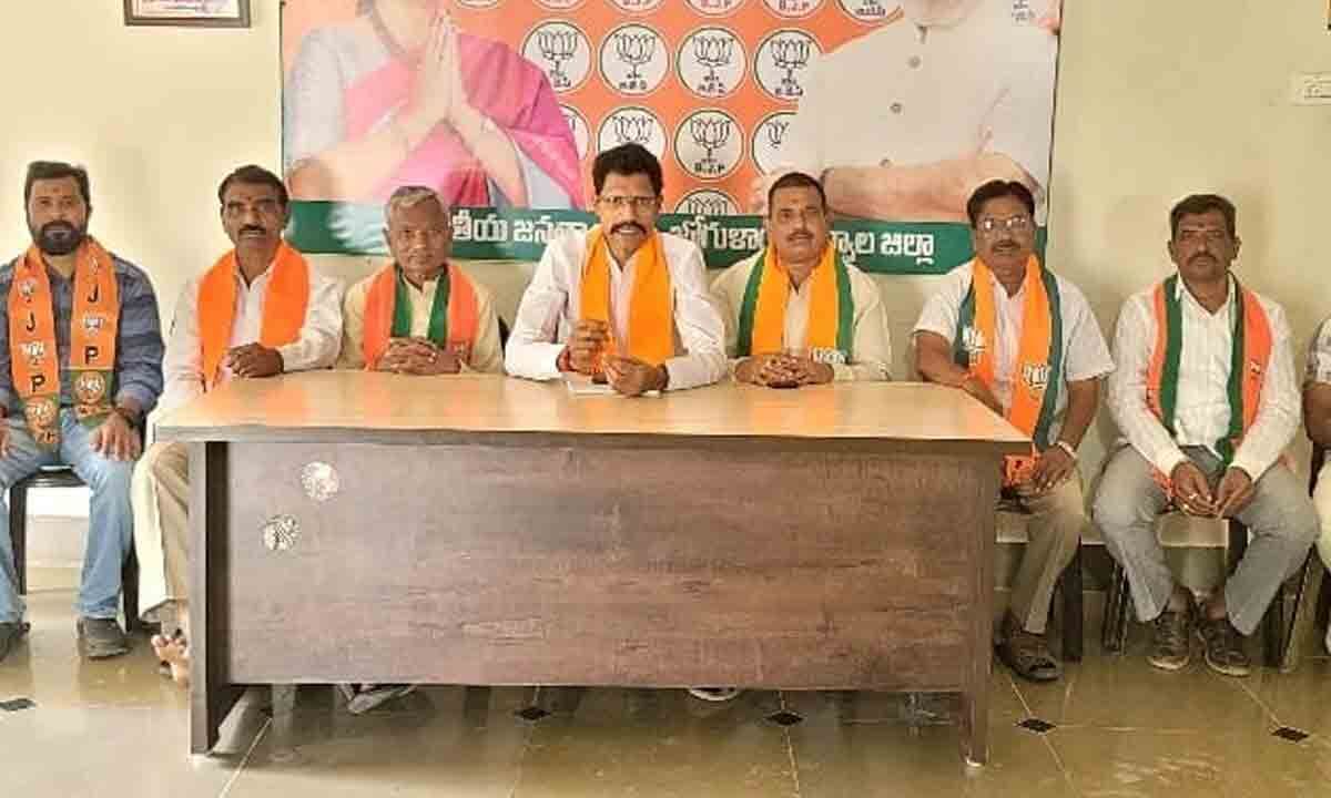 Focus on Employment, Not Liquor Shops: Ramachandra Reddy Demands Youth ...