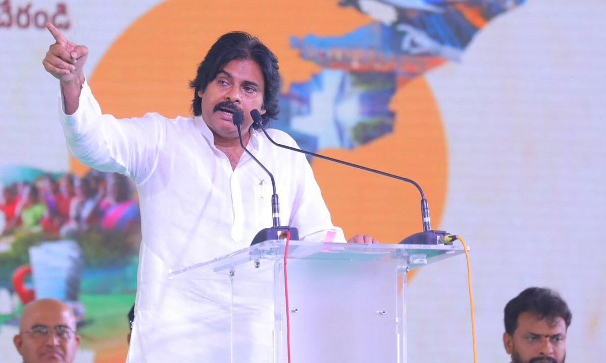 Dy CM Pawan hails Swarna Andhra@2047 vision document