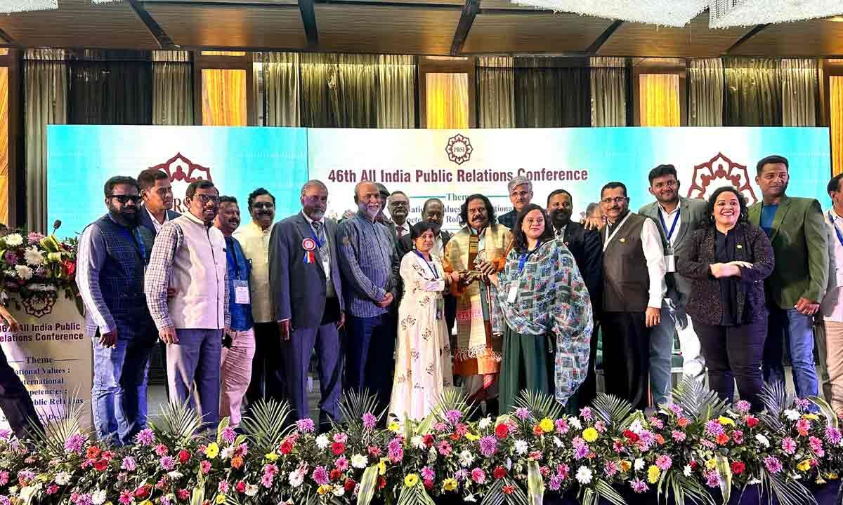 PRSI Hyderabad chapter receives best chapter award