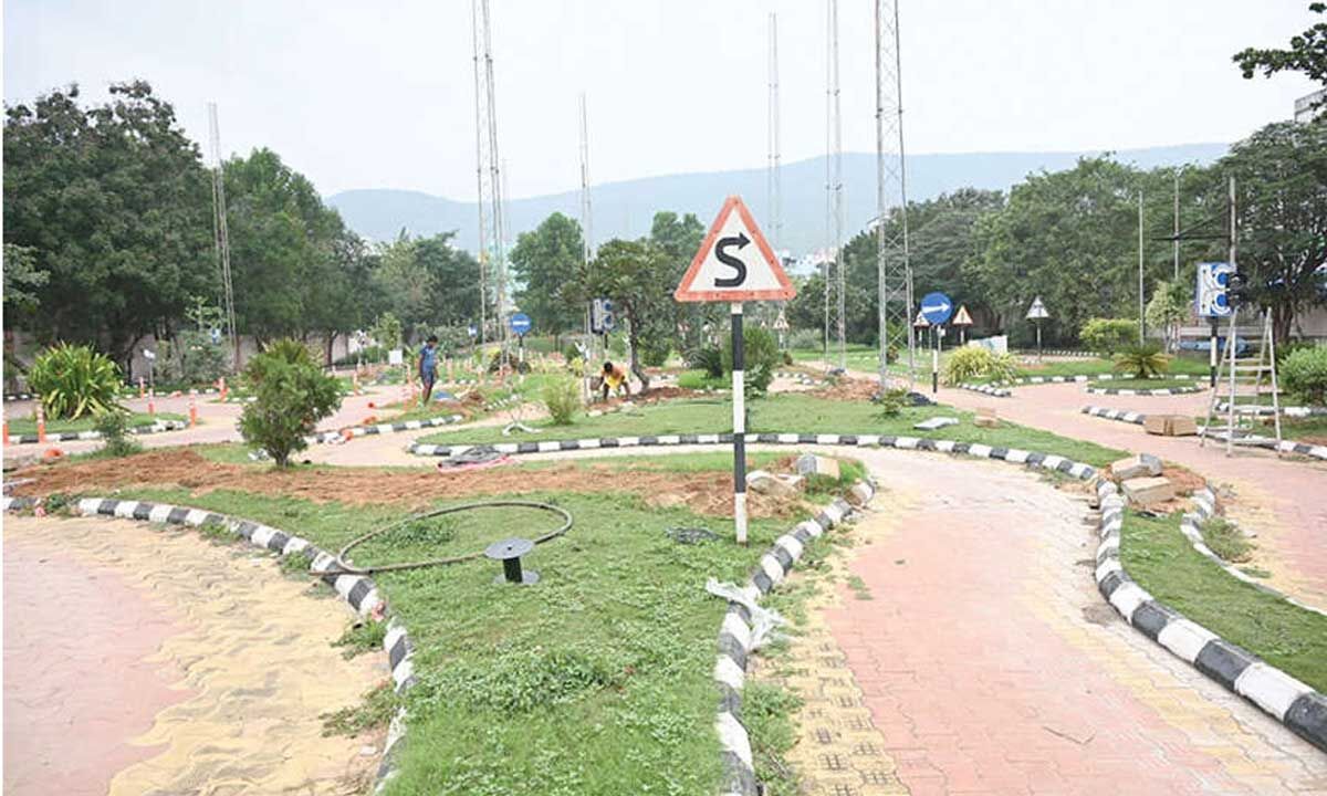 ADTT unveiled in Tirupati to streamline issue of driving licences