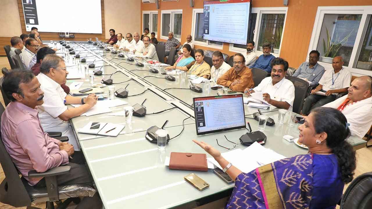 Complete TTD model temple works in Prayagraj: JEO