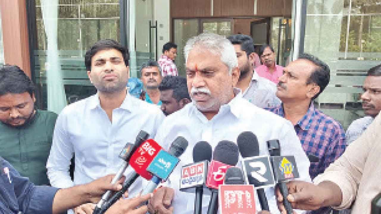 Malladi urges withdrawal of fuel surcharge
