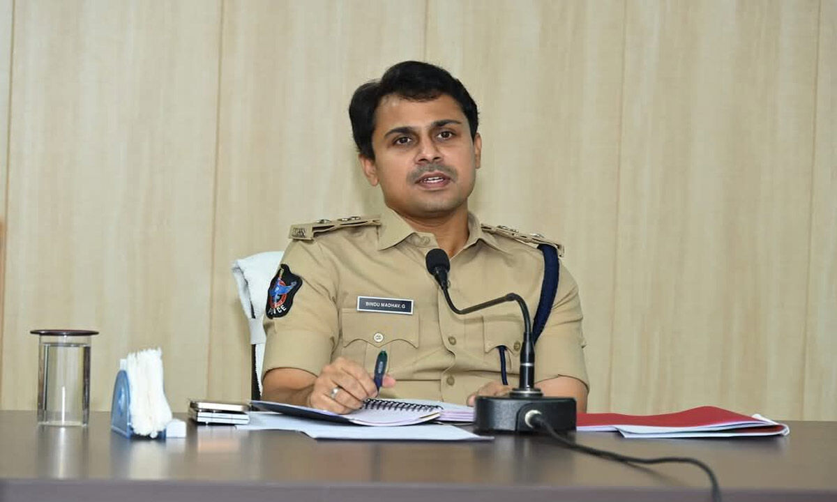 Strict action against cockfights, illegal activities, SP warns