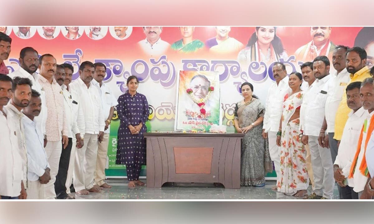 Jaipal Reddy a symbol of great resolve and courage: Yasaswini