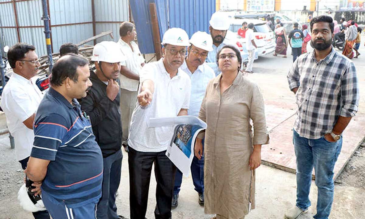 Expedite completion of Smart City development works, officials told