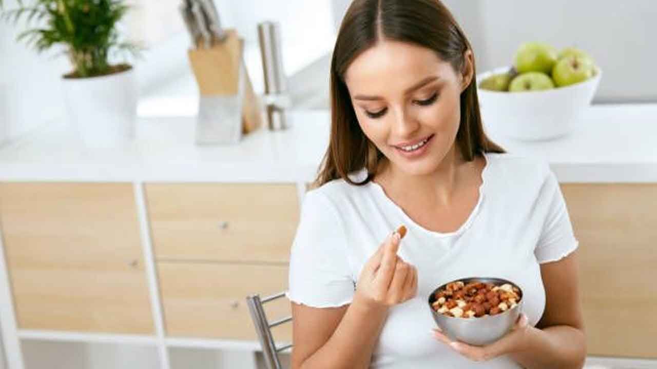 Lesser-known health benefits of eating almonds everyday