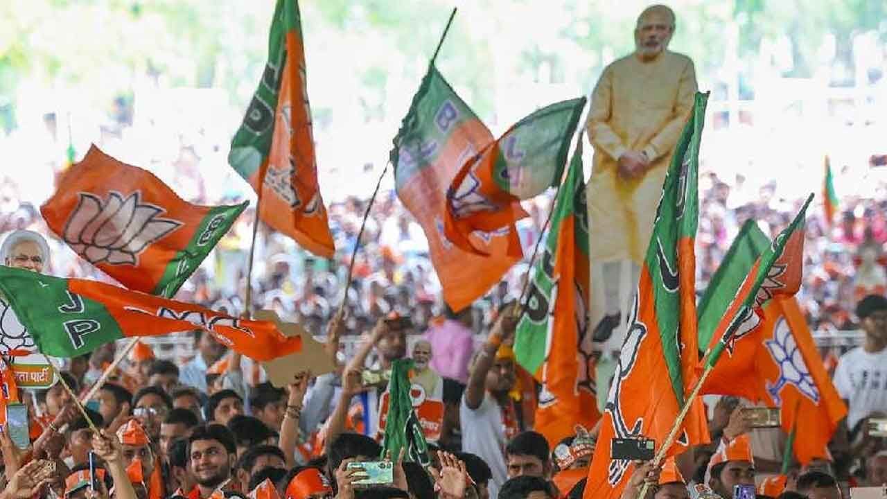 BJP, Cong heading for showdown in U’khand civic body