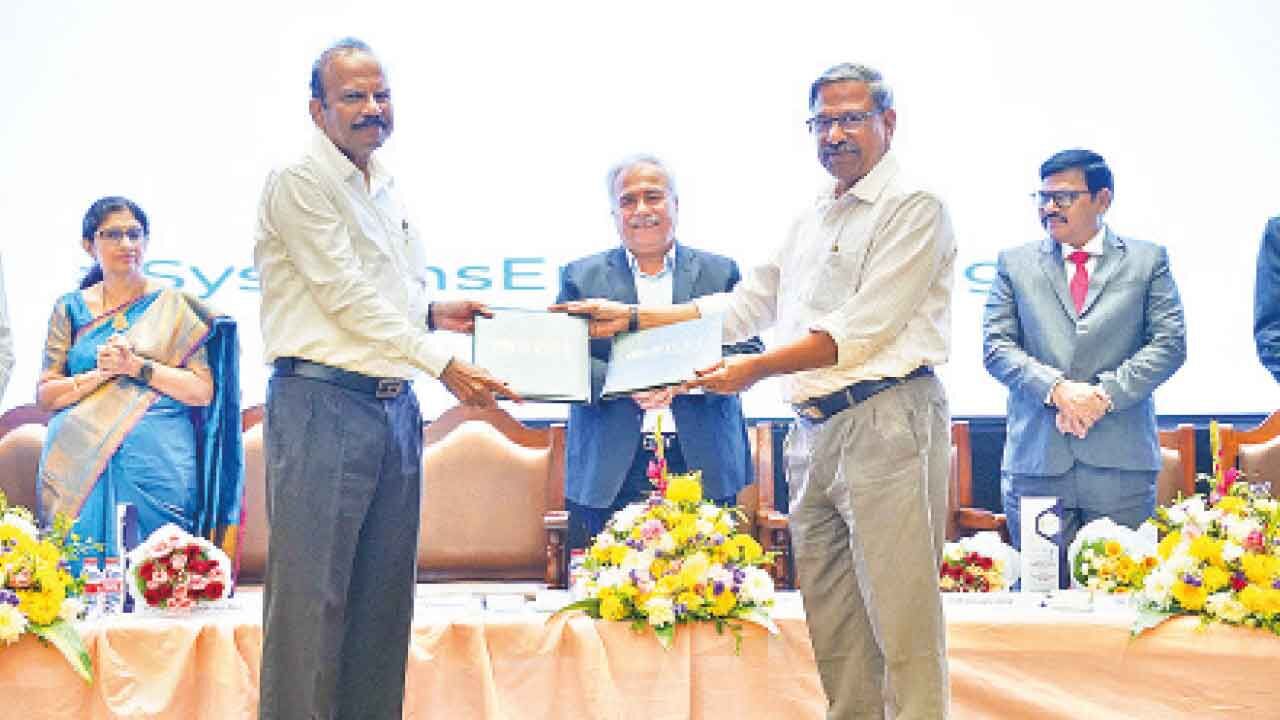 SRM-AP hosts ‘Systems Engineering Summit-2025’