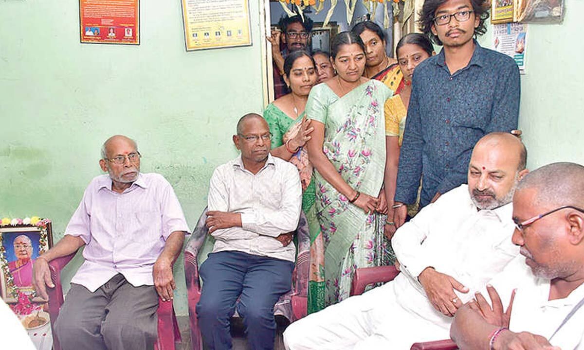 Bandi consoles party leader’s family