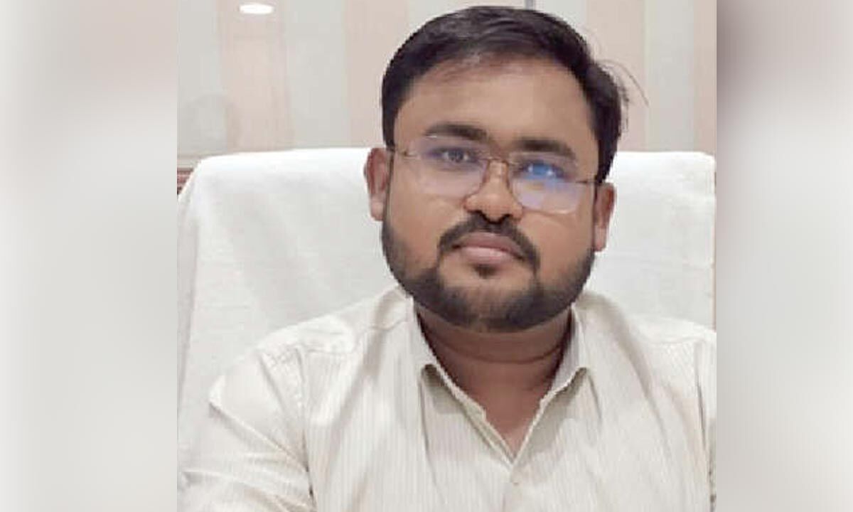 Faizan Ahmed takes charge as Special Municipal Officer