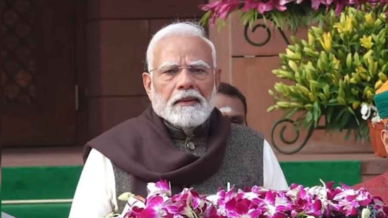 Used money to build India, not 'Sheeshmahal': PM Modi jabs Kejriwal's ...